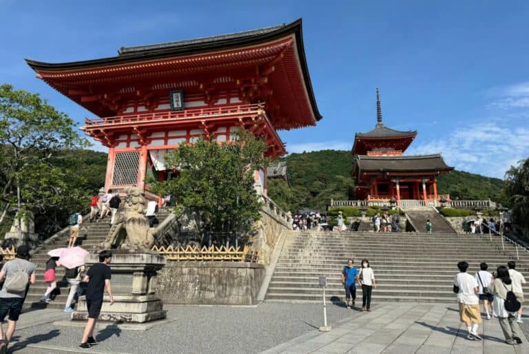 Kiyomizu-dera : tout savoir sur le temple de l'eau à Kyoto